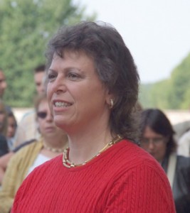Hellé Nice Marker Unveiled at Sainte-Mesme, France